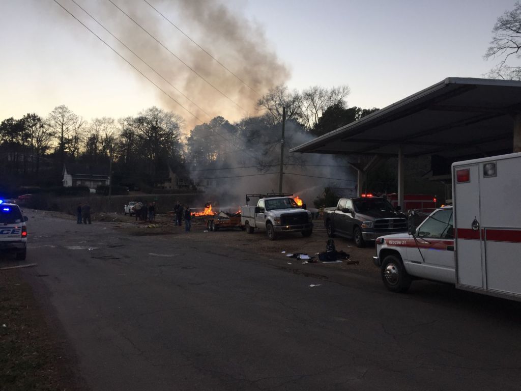 Gas explosion rocks Alabama city; 1 dead, 3 injured - Americus Times ...