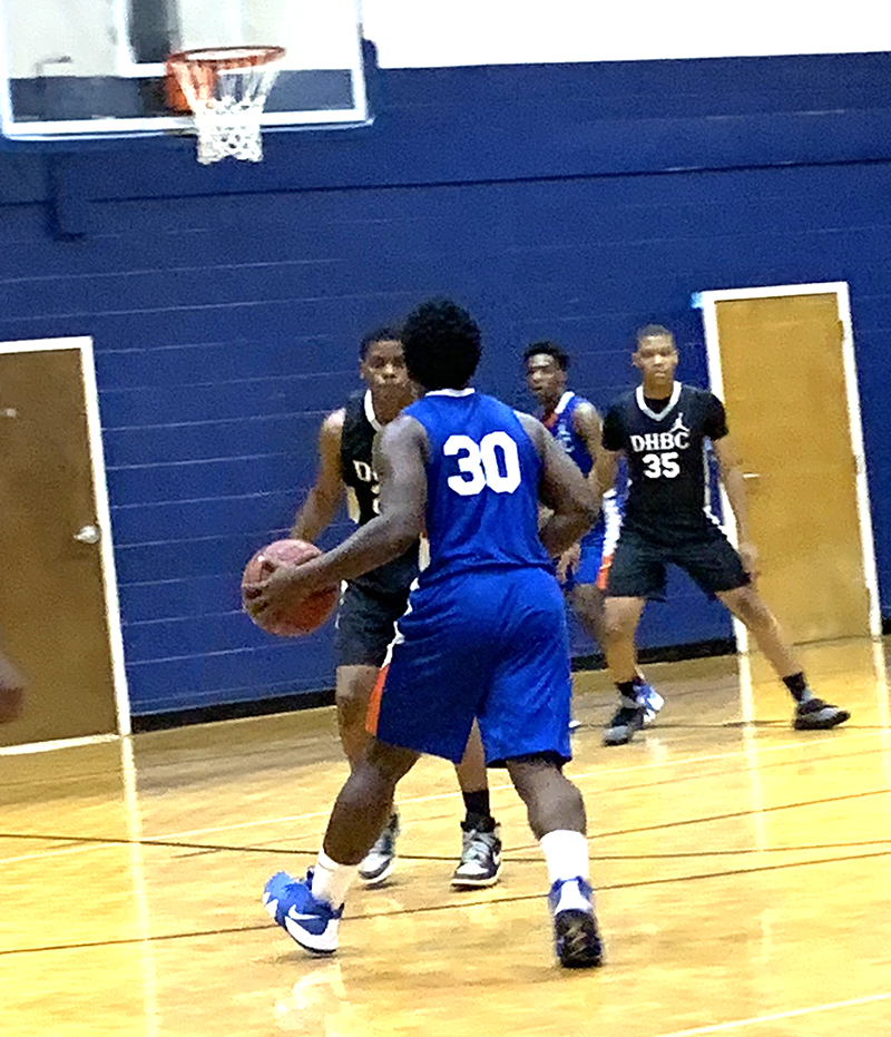 Jordan Wiley completes three-point play to earn win for 17u Thunder ...