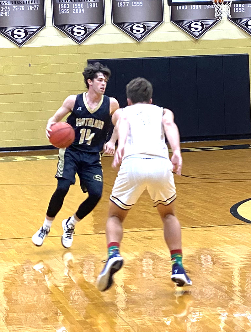 Senior leadership proves crucial in Raiders’ win at Valwood | Americus ...