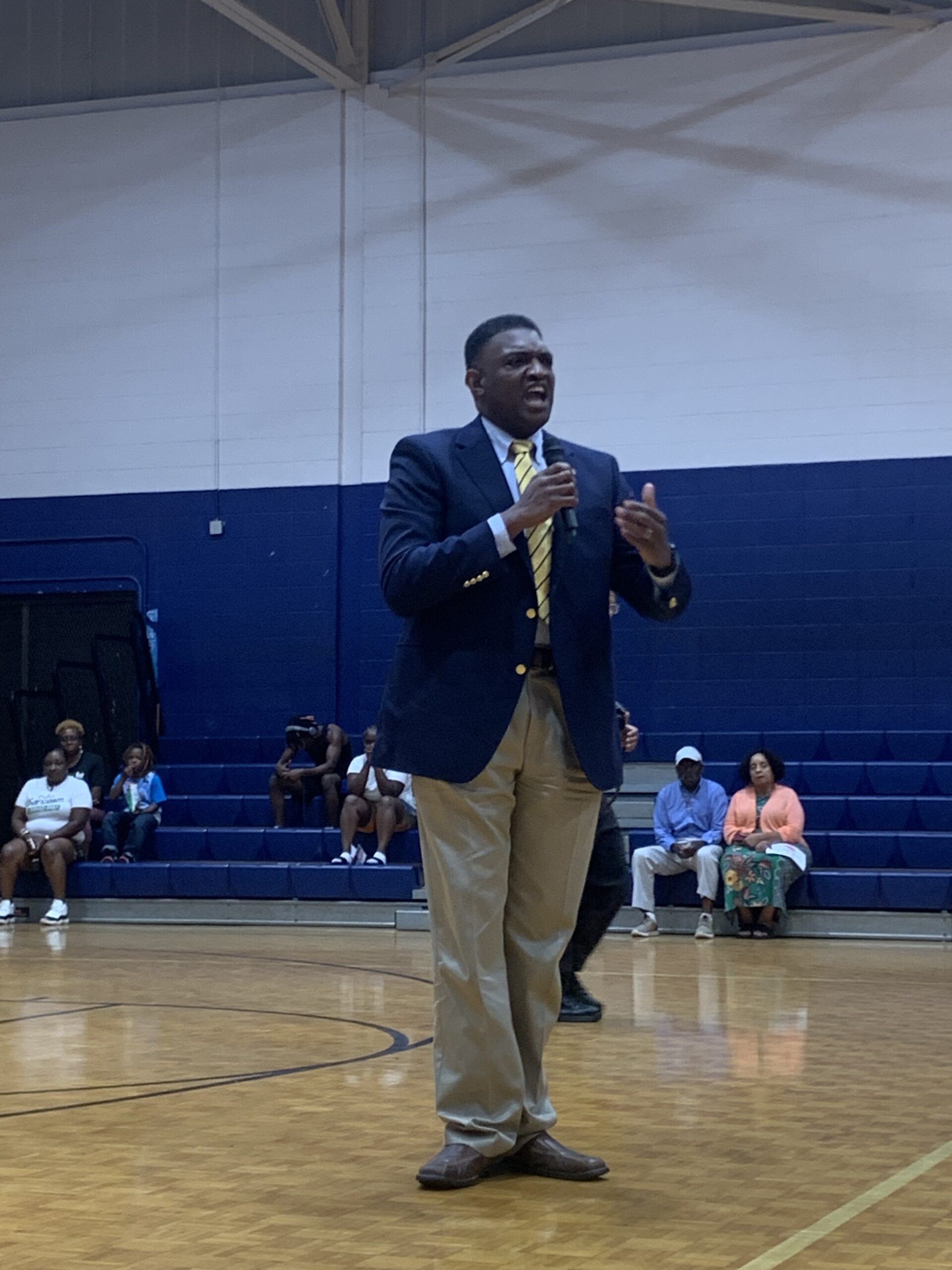 Seminar on youth gun violence held Sunday at Ninth Grade Academy ...